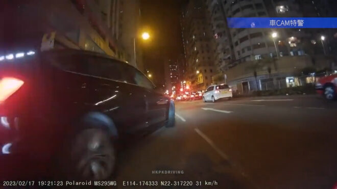 TH1207 唔睇車讓線直出 等收信喇 – 香港馬路炸彈資料庫